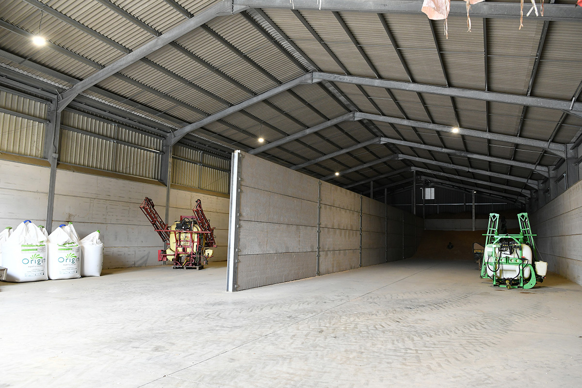 Steel Frame Grain Store for Newbottle Estate in Northamptonshire